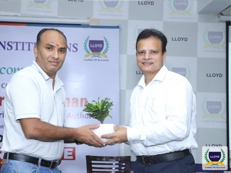 Lloyd Convergence Conclave | October, 06, 2021